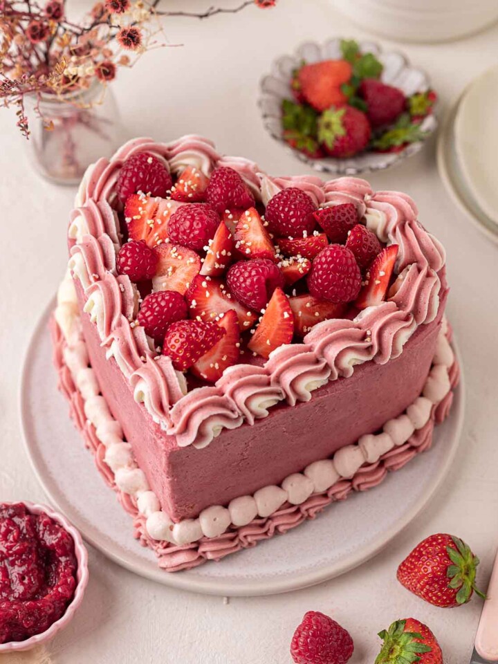 Vegan Strawberry Lemonade Cake (small-batch) - Rainbow Nourishments