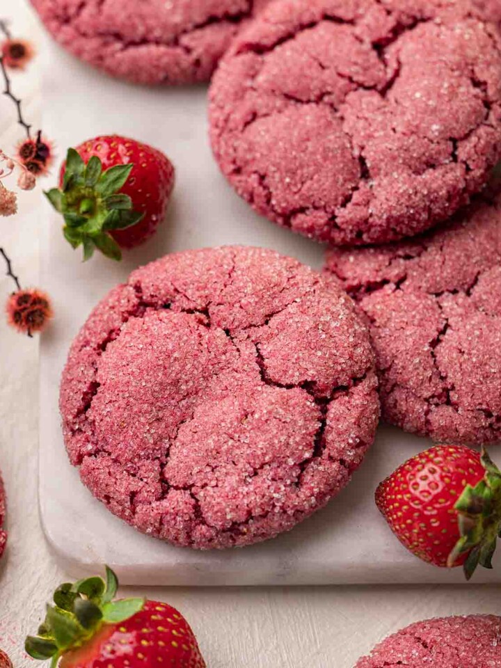 Small-batch Vegan Strawberry Cake - Rainbow Nourishments