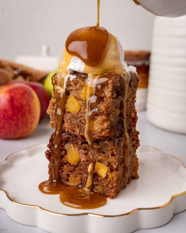 Apple Sticky Toffee Pudding (vegan) - Rainbow Nourishments